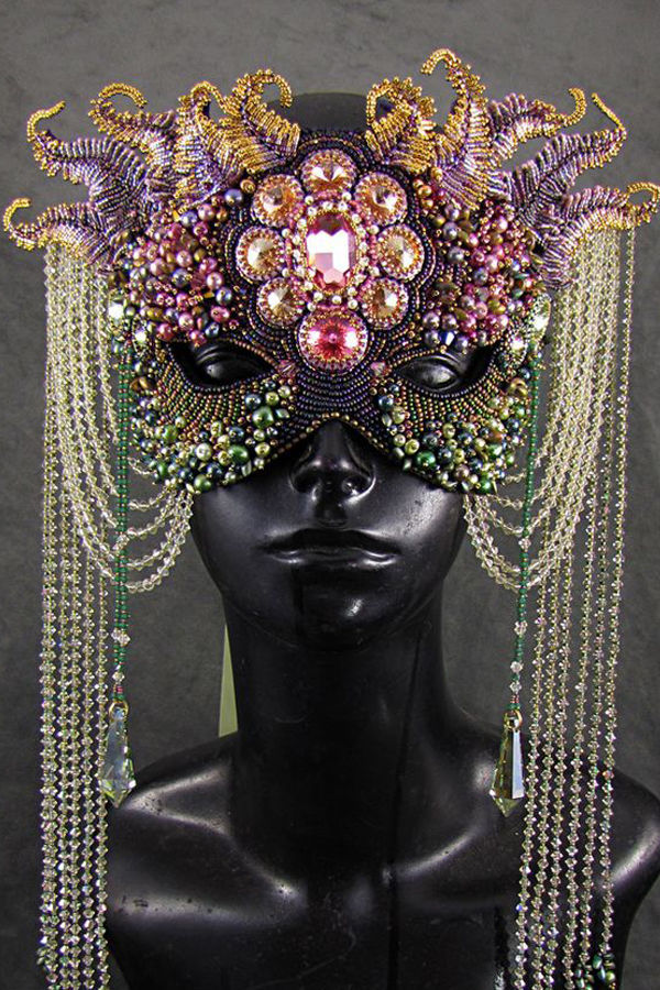 Чудесные маски, вышитые бисером и стразами, от Melissa Grakowsky ...