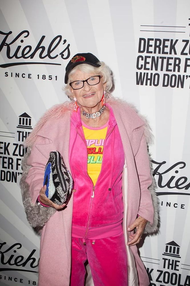 Baddie Winkle — модная старушка-радуга!